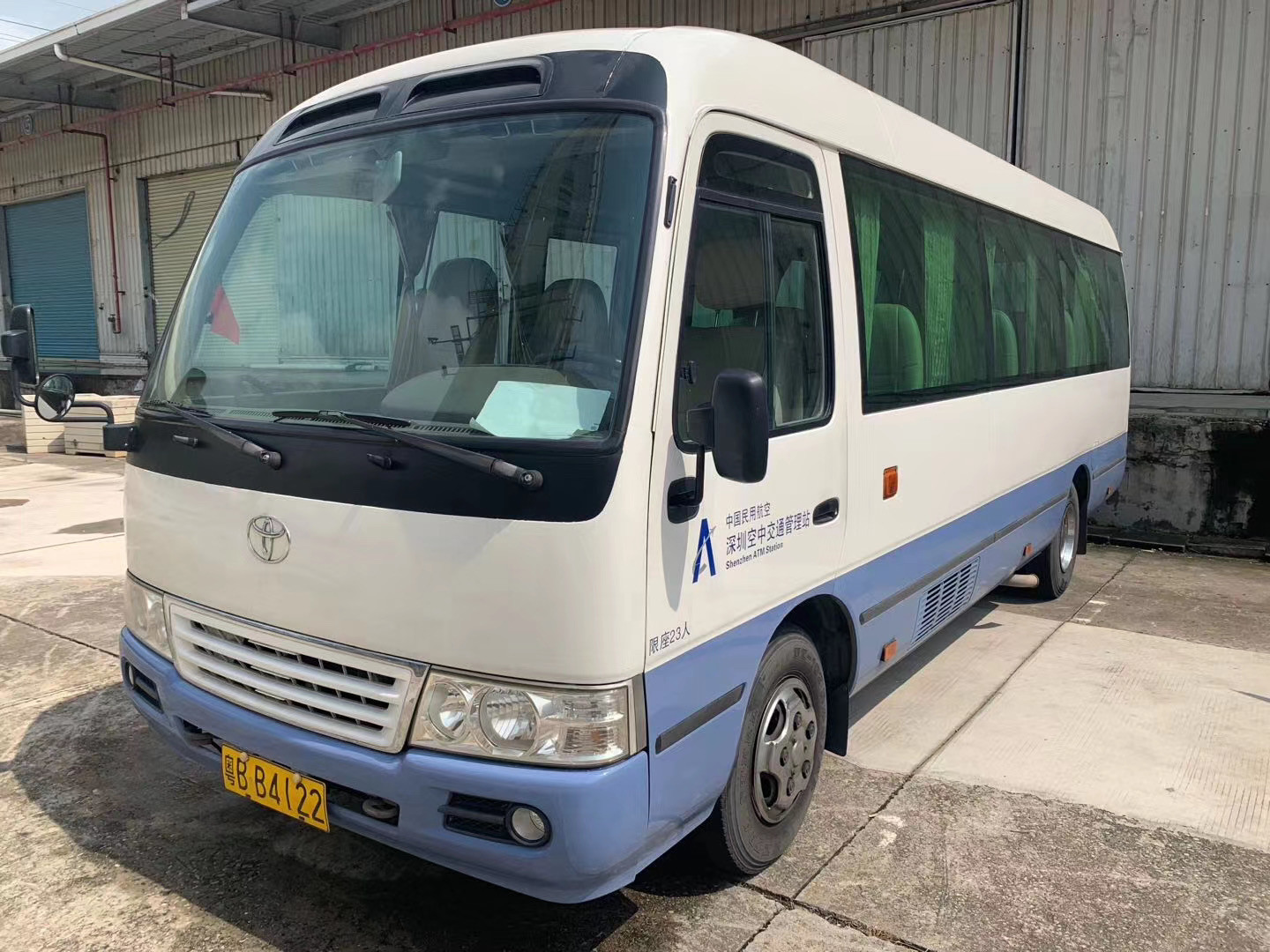 4.0L 100kw Toyota Coaster Passenger Bus 23 Seater Diesel 4.0 Euro 3